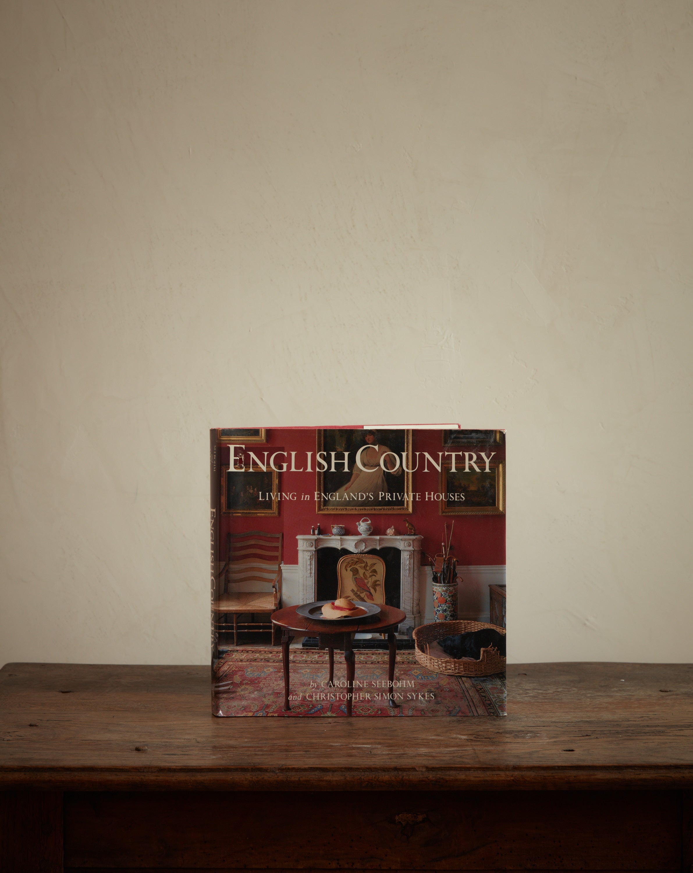 English Country by Caroline Seebohm and Christopher Simon Sykes – Molly ...